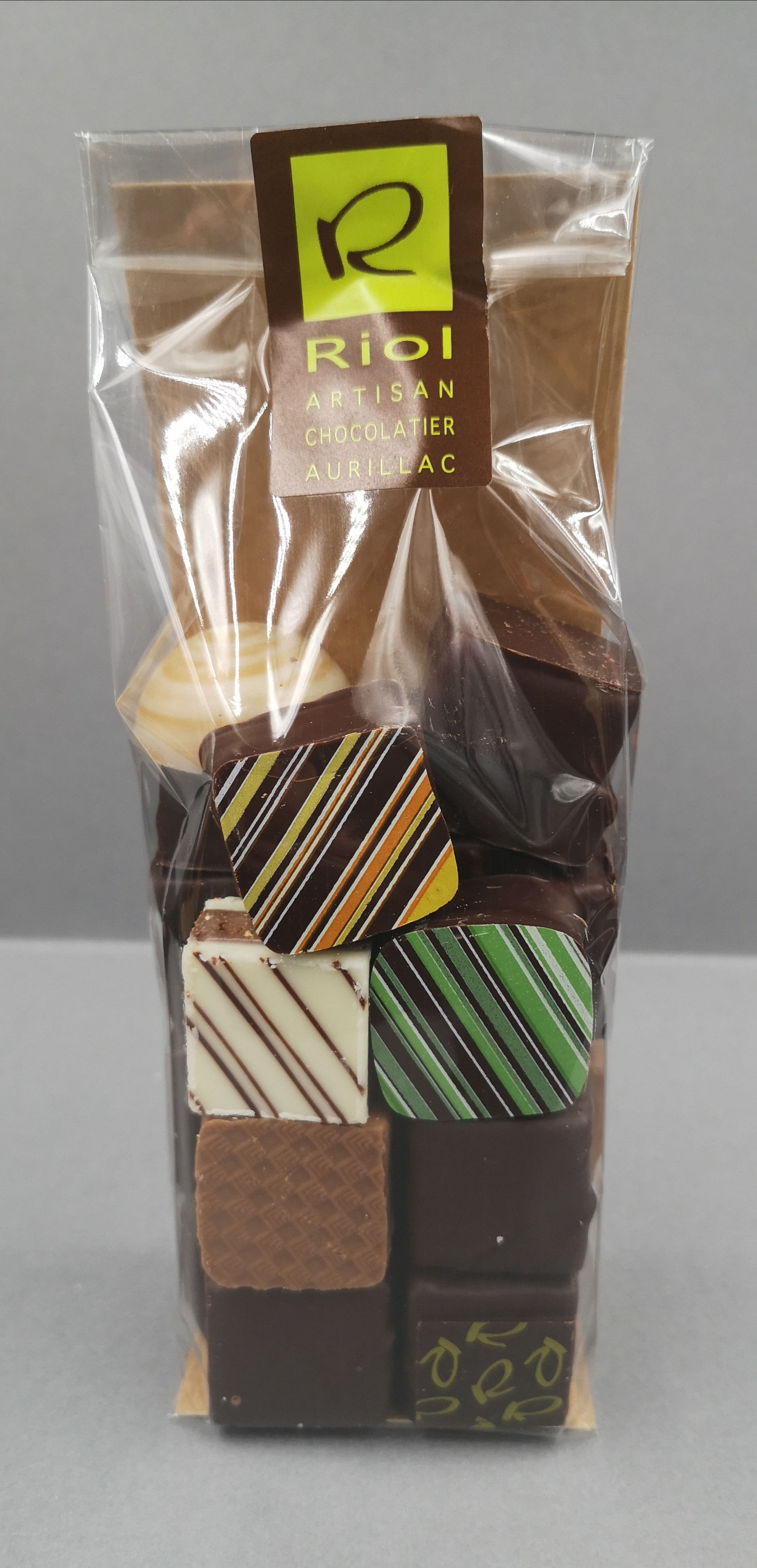 Sachet chocolats 200g de la Confiserie Riol à Aurillac – confiserieriol.com