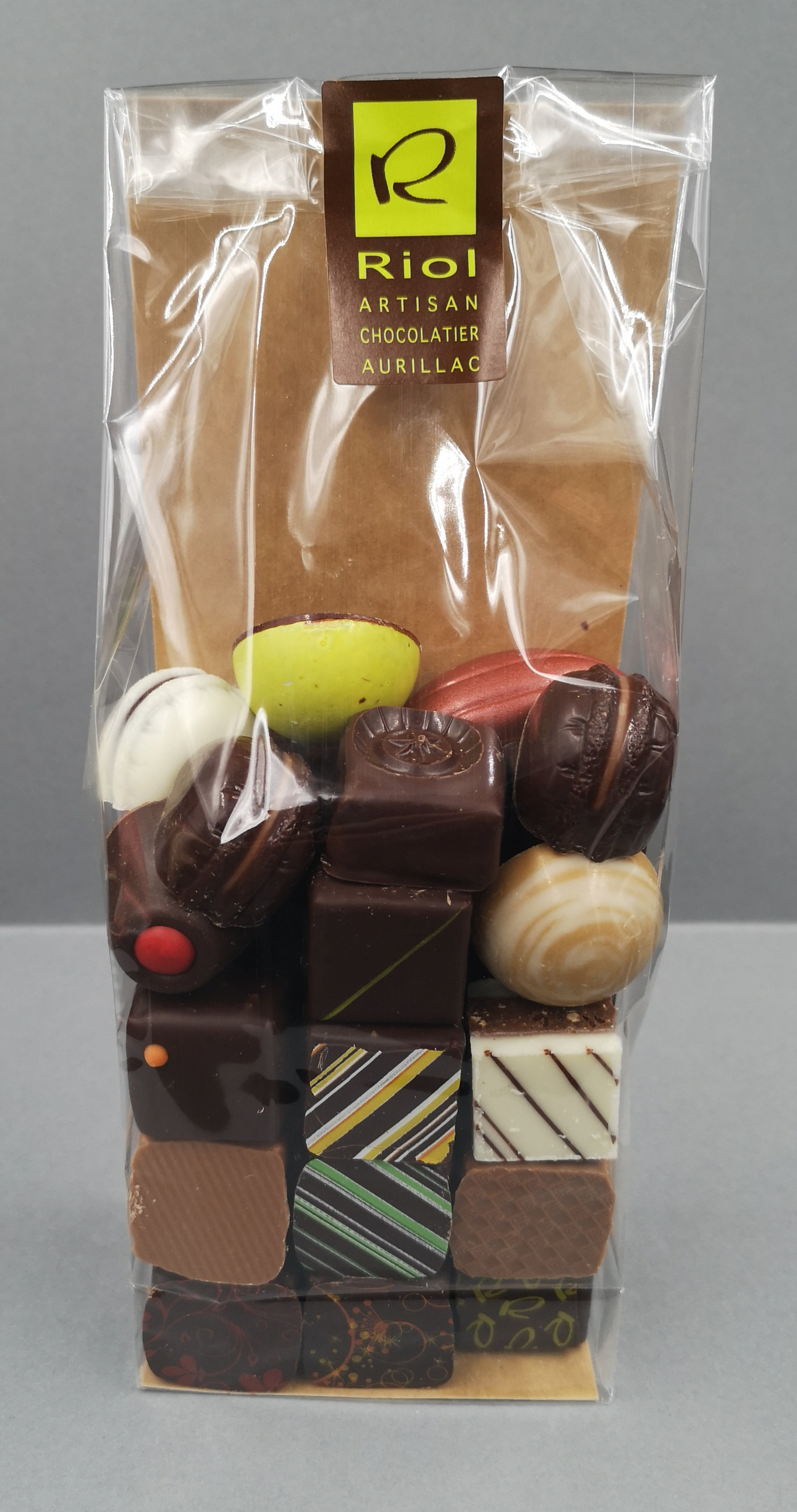 Sachet chocolats 400g de la Confiserie Riol à Aurillac – confiserieriol.com