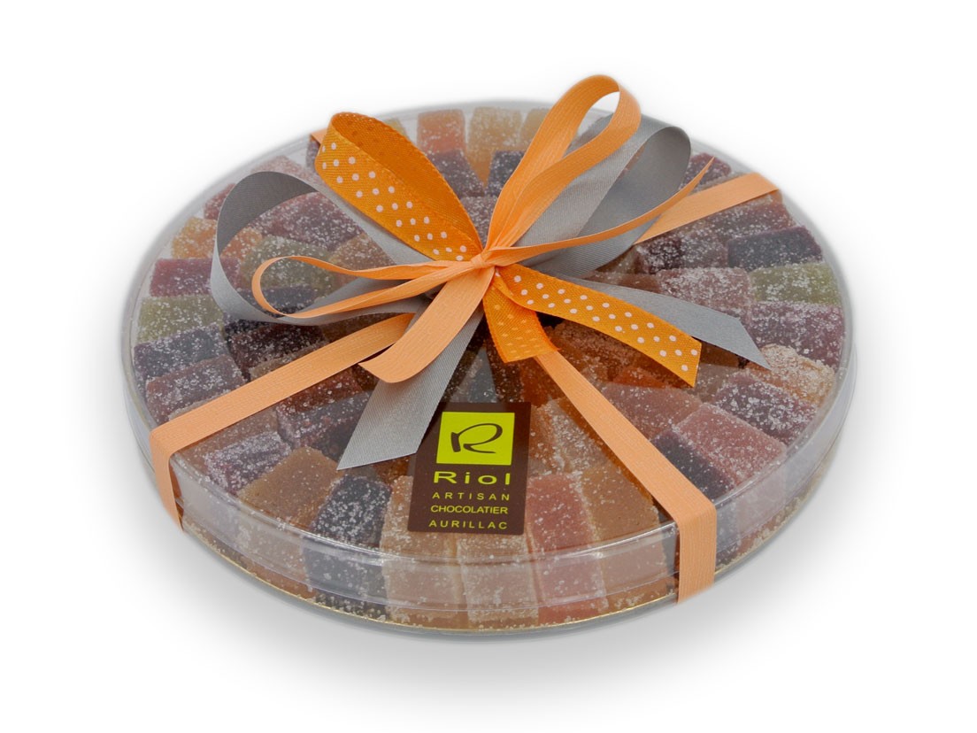 Boite de 540g de pâtes de fruits de la Confiserie Riol à Aurillac ...