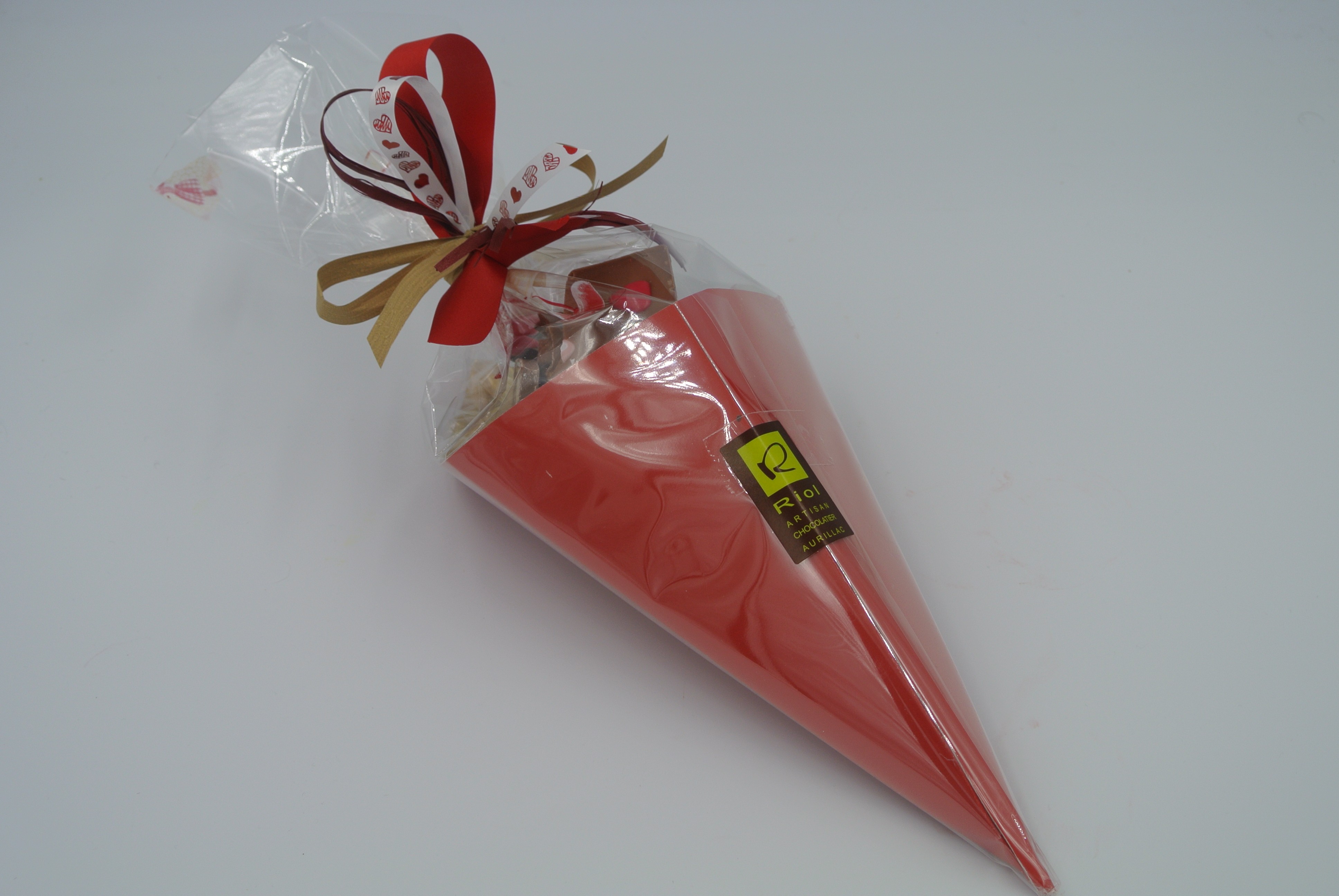 CORNET D'ECLATS DE CHOCOLAT de la Confiserie Riol à Aurillac ...