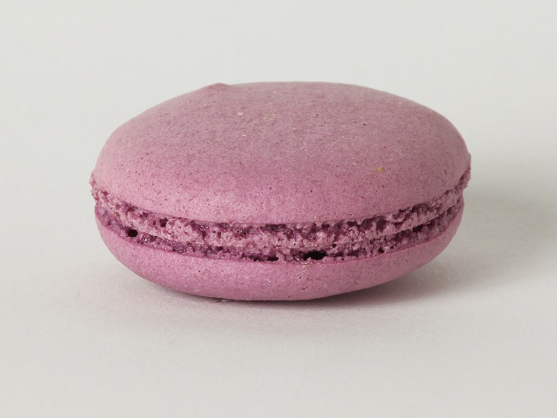 Macaron Cassis de la Confiserie Riol à Aurillac – confiserieriol.com