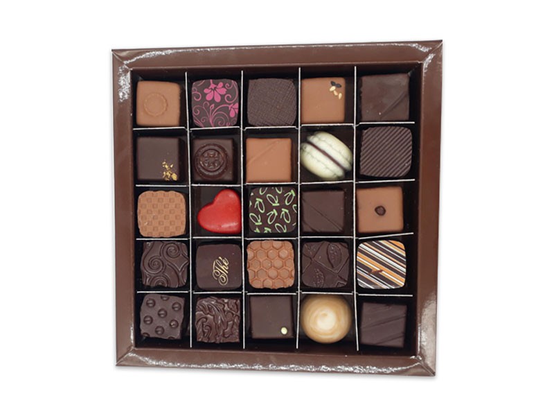 Coffret 25 chocolats de la Confiserie Riol à Aurillac – confiserieriol.com